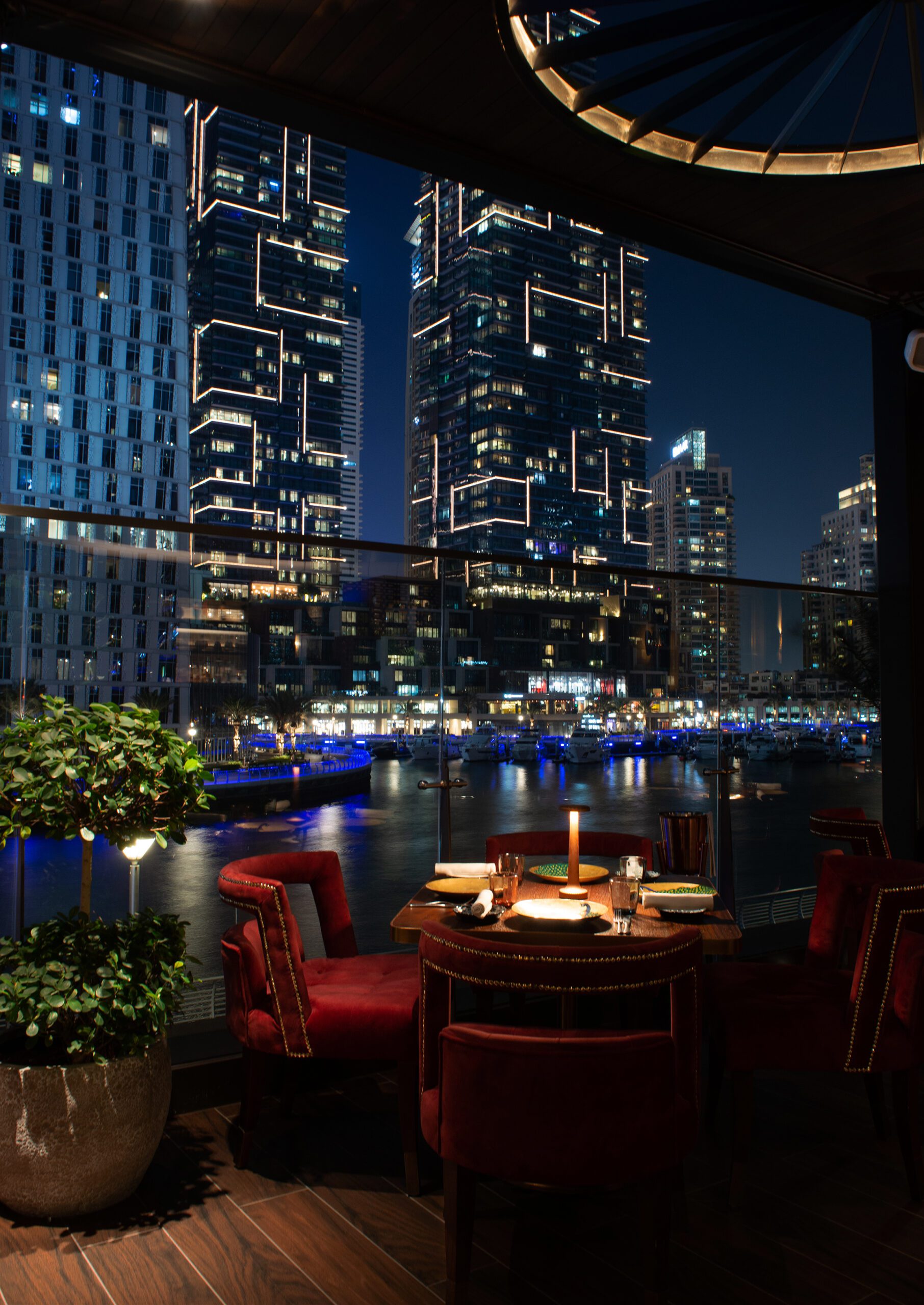 How Lighting Designers and Interior Designers Collaborate on Award ...