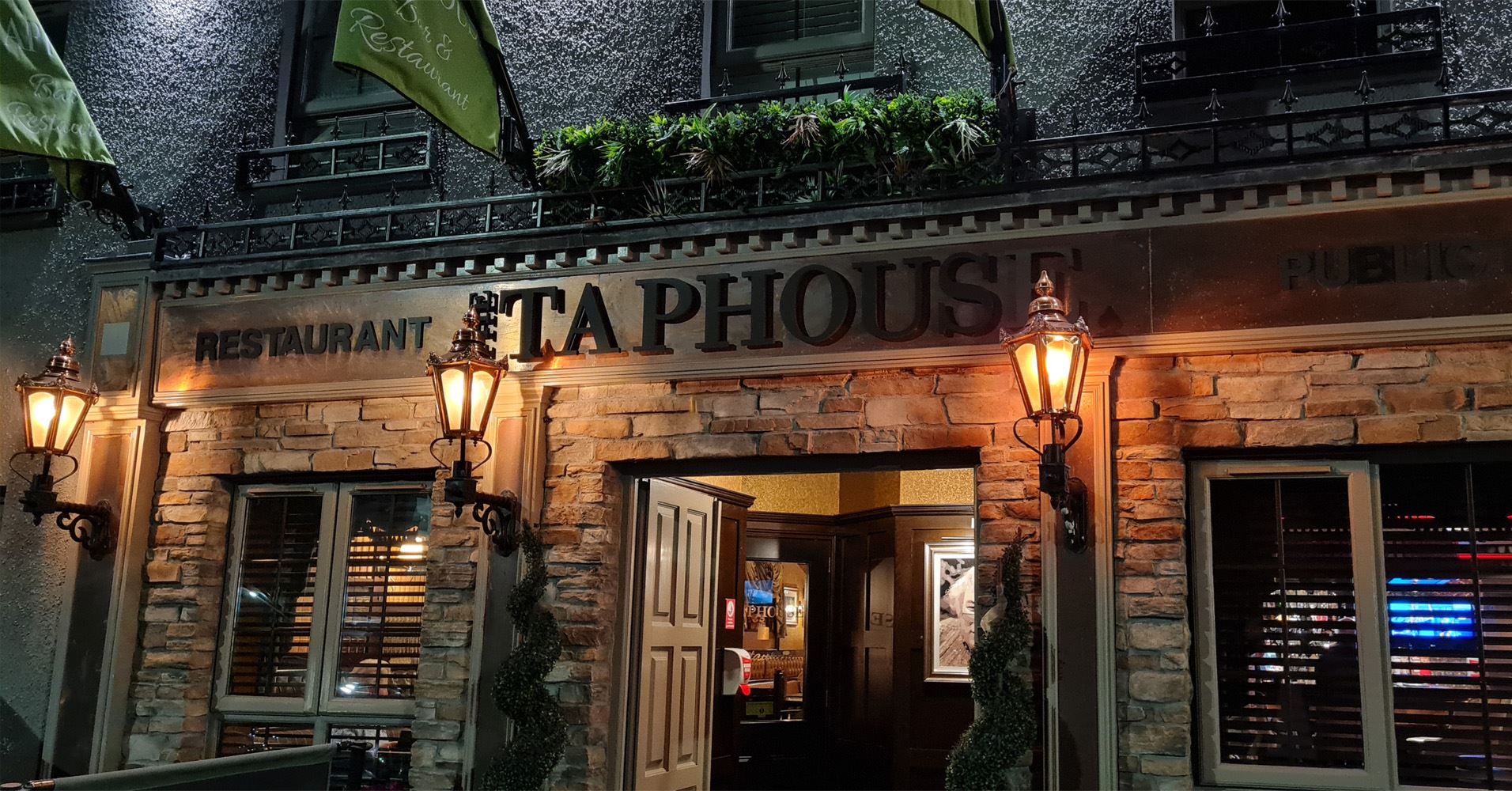 Bellaghy's Taphouse Enlists Aurora Lighting to Illuminate New Function ...